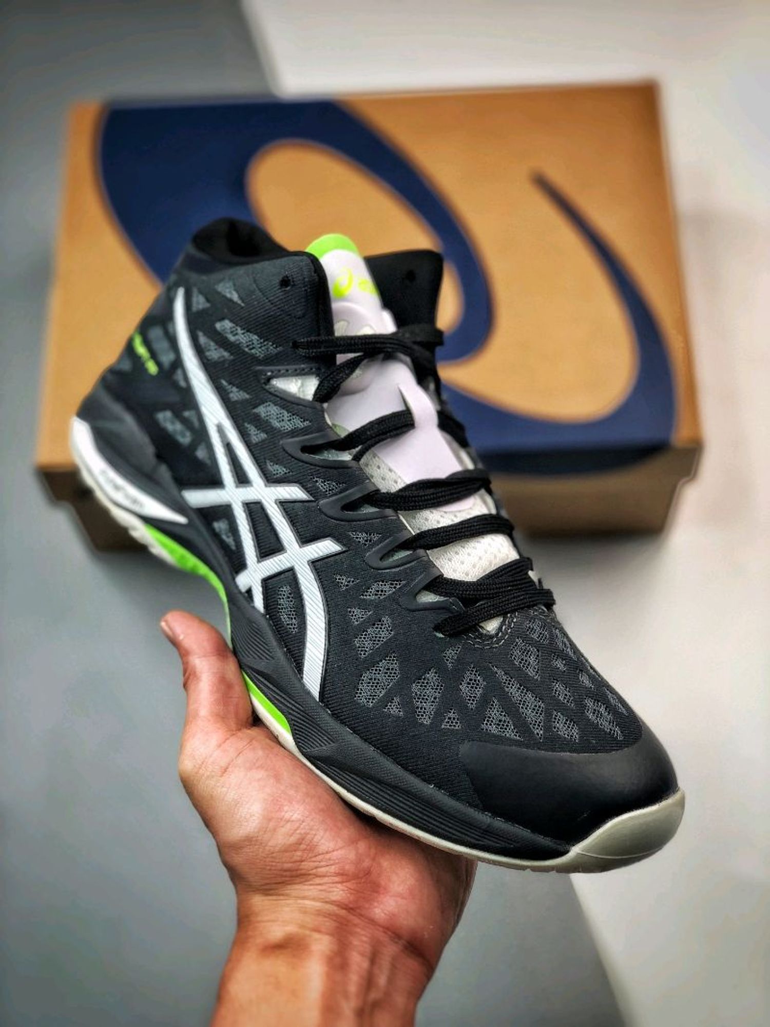 Asics V-Swift FF MT 2