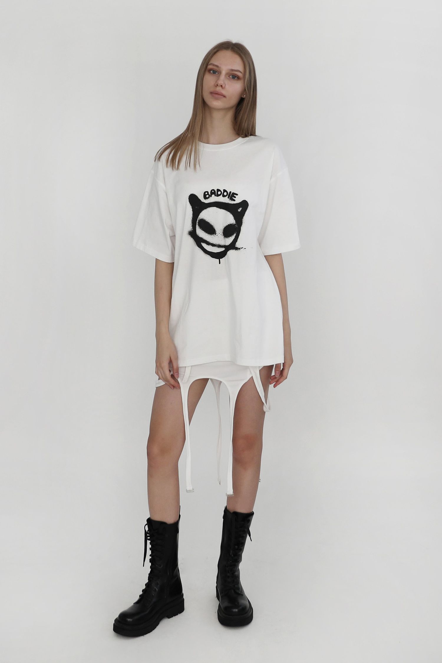 BADDIE Print Short Sleeve Large Fit - White